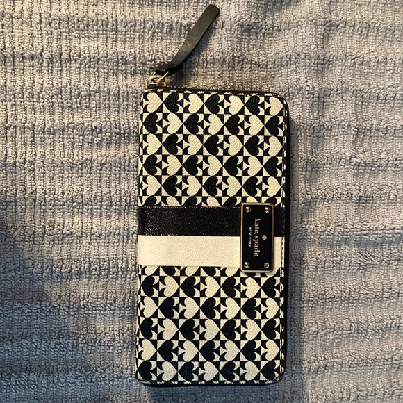 kate spade | Bags | Kate Spade Womens Back And White Wallet | Poshmark